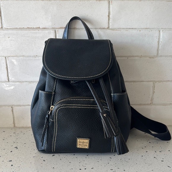 Dooney & Bourke | Bags | Dooney Bourke Murphy Medium Backpack Black ...